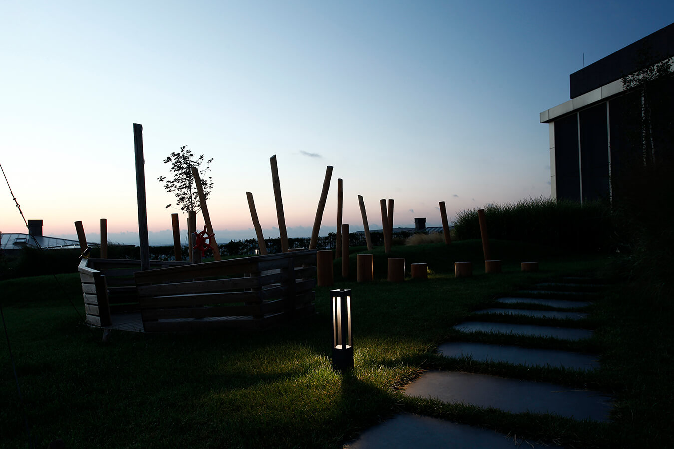 Defne SL100 | Bollard Luminaires | Outdoor – Novalux Lighting Turkey